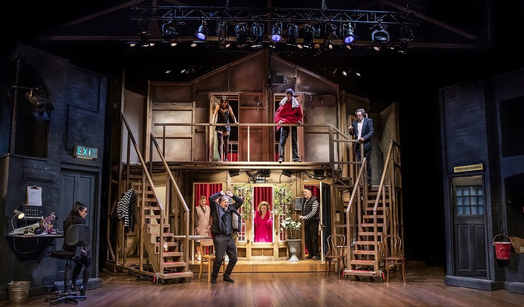 Bath Voice Theatre Review: all hail the eternally brilliant farce ...