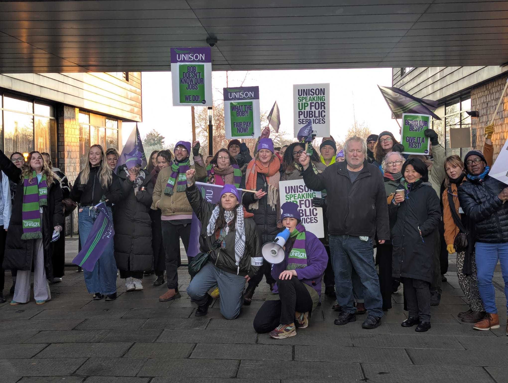 Bath Voice News: social workers set to strike - Bath Voice.